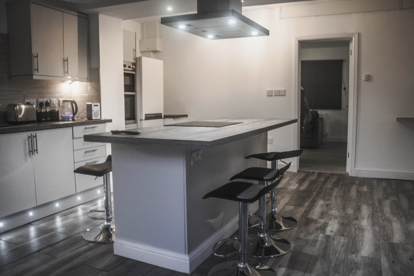 Cardiff Renovations And Refurbishments - Cardiff Contractor - Elite ...